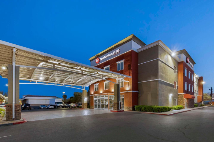 Best Western Plus Henderson Hotel - Henderson, NV