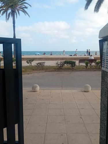 Apat Sombrero A Cunit Beach - Cunit