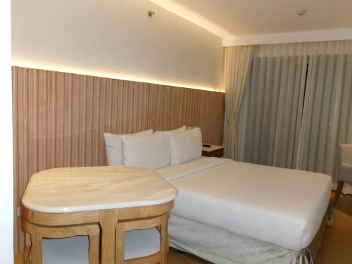 Alasra Suites - Tagaytay