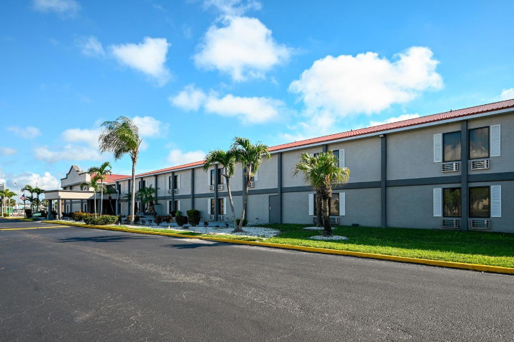 Quality Inn Fort Myers Cape Coral - Cabo Coral