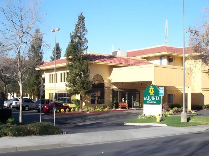 La Quinta Inn & Suites By Wyndham Oakland - Hayward - Oakland, CA