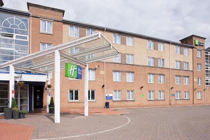 Holiday Inn Express Cardiff Bay By Ihg - Cardiff