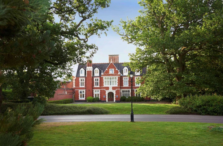Doubletree By Hilton St. Anne's Manor - Bracknell