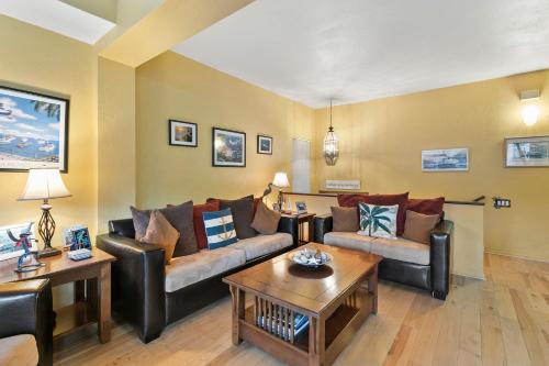 Bahia Vista C54 - Avalon, CA