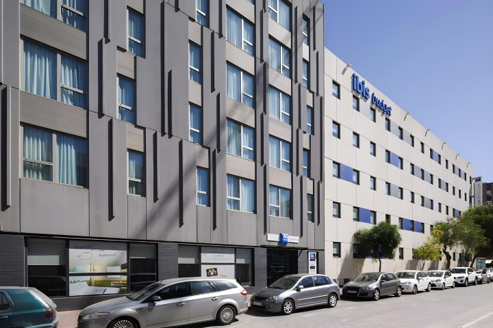 Ibis Budget Málaga Centro - Málaga