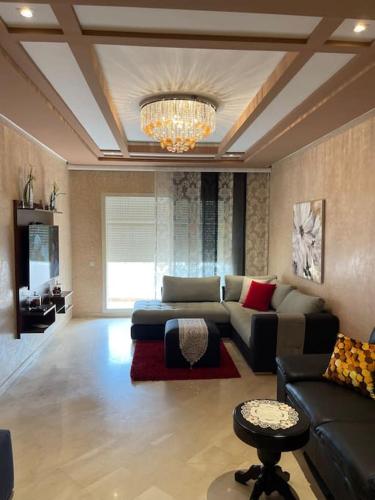 Big Luxury Apartment Near Airport - Bouskoura