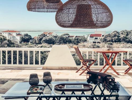 Luxury Home With Stunning Views And Solar Power - Saint Francis Bay