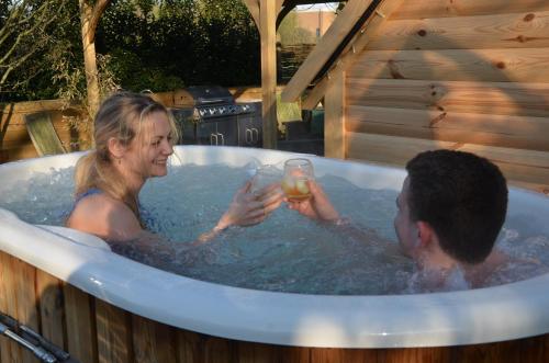Stamford Meadows Glamping With Private Hot Tubs - Rutland