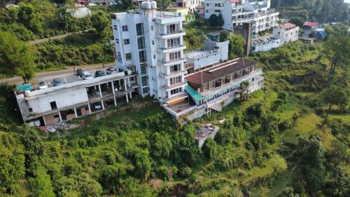 Eden Resort By Live Inn - Lansdowne