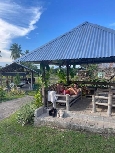 House Of Tamse Laagans Inn - Badian