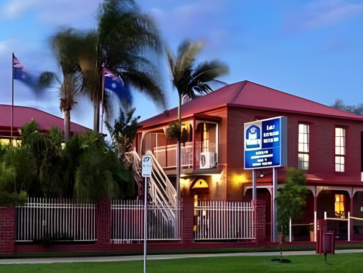 Early Australian Motor Inn - Mildura