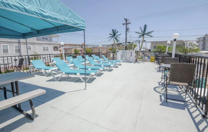 Surfcomber Motel - Sea Isle City, NJ