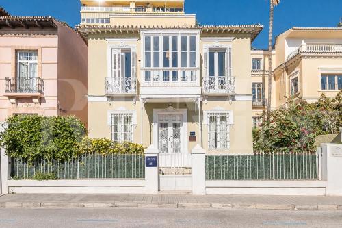 Bright Classic House Near La Malagueta Rems - Málaga