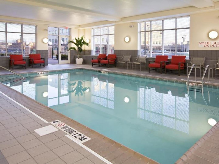 Doubletree By Hilton Chicago Midway Airport - Brookfield, IL
