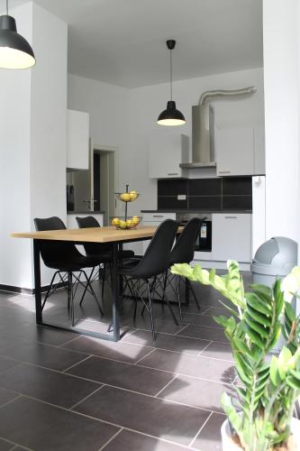Großzugiges Zimmer Im Zentrum Mit 2 Betten - Paderborn