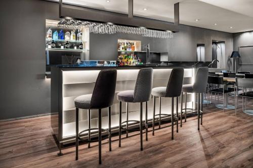 Ac Hotel Badajoz - バダホス