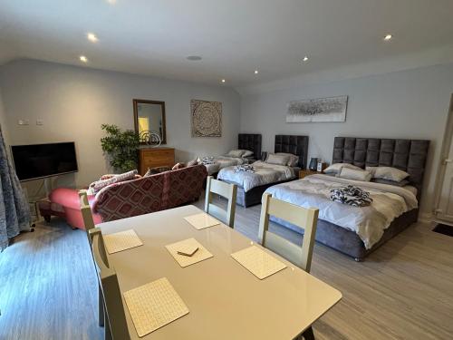 Southernwood - Family Studio - Didcot