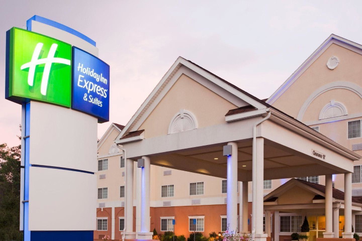 Holiday Inn Express Hotel & Suites Boston - Marlboro By Ihg - Leominster, MA