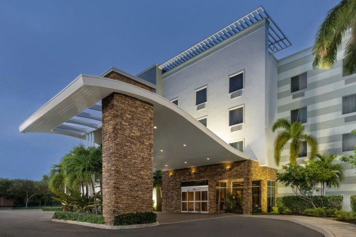 Fairfield By Marriott Inn & Suites Delray Beach I-95 - Delray Beach, FL