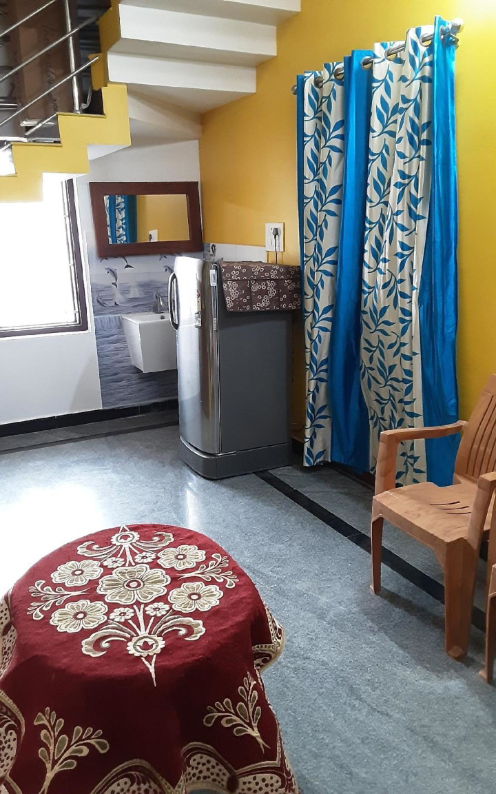 Konnectify Sextuple - 6 Person Room Suite - Coimbatore