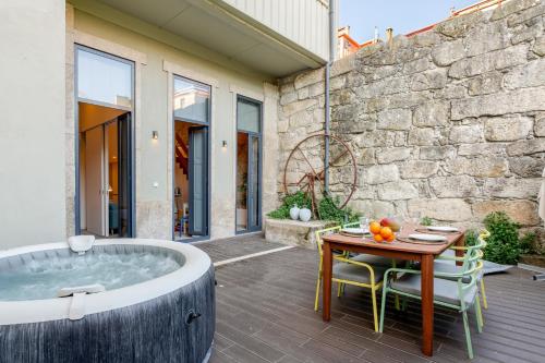 Invictus Escape - Jacuzzi And Charm In The City - Porto, Portugal
