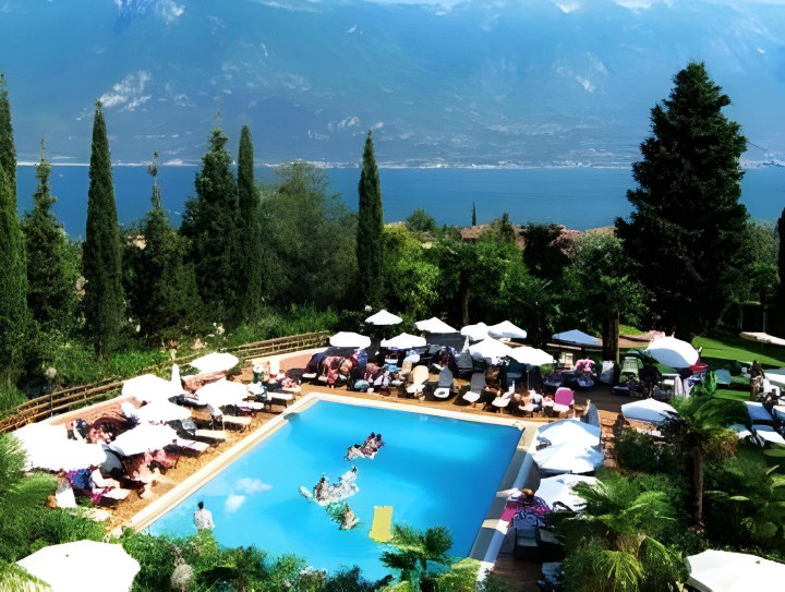 Hotel Royal Village - Limone Sul Garda
