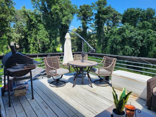 Villa Nemesio & Linsday 2 - Stone Mountain, GA