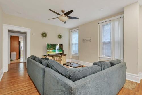 Housepitality - Harrison Mansion - Great Location - Grove City, OH