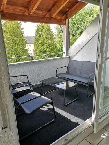 Familienfreundliche Ferienwohnung Mit Wohlfuhlbalkon Und Kostenlosem Parkplatz Nahe Messe Und Bodens - Meckenbeuren