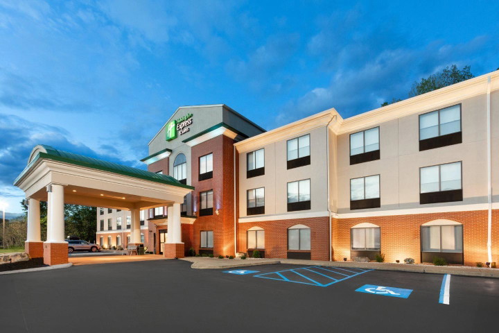 Holiday Inn Express Hotel & Suites Dubois By Ihg - DuBois, PA