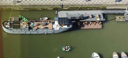 De Coaster & Aquarium Ponton - Rotterdam