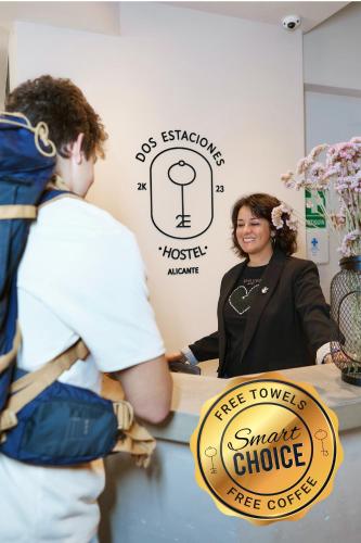 Hostel Dos Estaciones - Scandinavian Design - Albergue Juvenil - Free Towels, Coffee & Tea, Remote C - Alicante