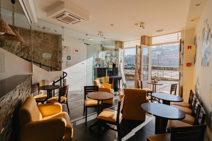 Happy Porto Hostel & Apartments - Porto