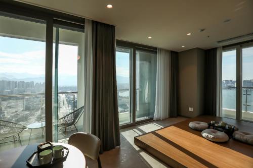Hotelaround Sokcho - Sokcho-si