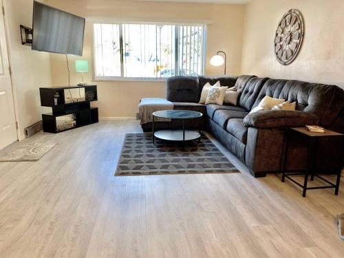 Pet Friendly Sleeps 12 Near Garden Of The Gods Af - Colorado Springs, CO