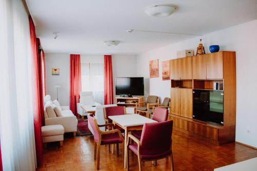 Pension Neustart - Bad Buchau