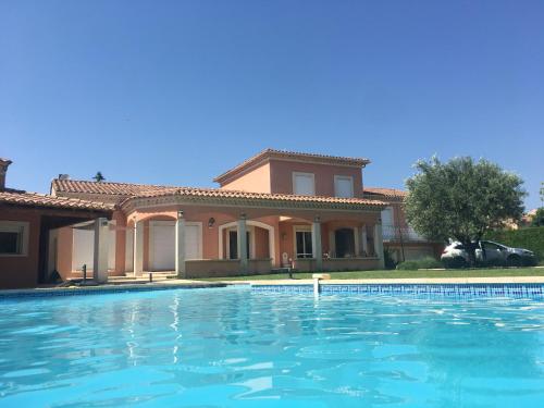 Villa Et Maisonnette Provencales - Carpentras