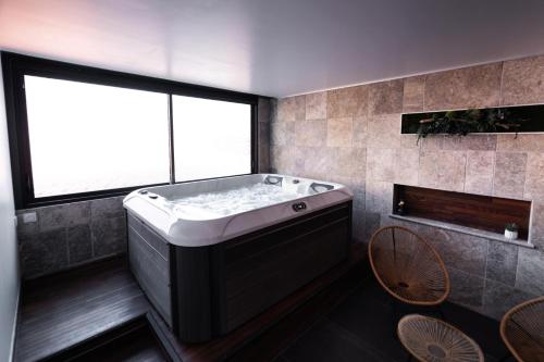 Loft 150 M2 Jacuzzi, Sauna Et Massage - Haute-Garonne