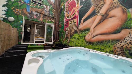 The Brighton Parlour With Hot Tub - Brighton