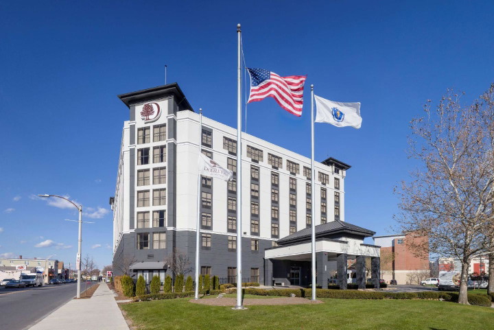 Doubletree By Hilton Boston Logan Airport Chelsea - Revere, MA
