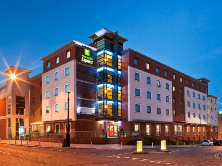 Holiday Inn Express Stevenage By Ihg - Stevenage