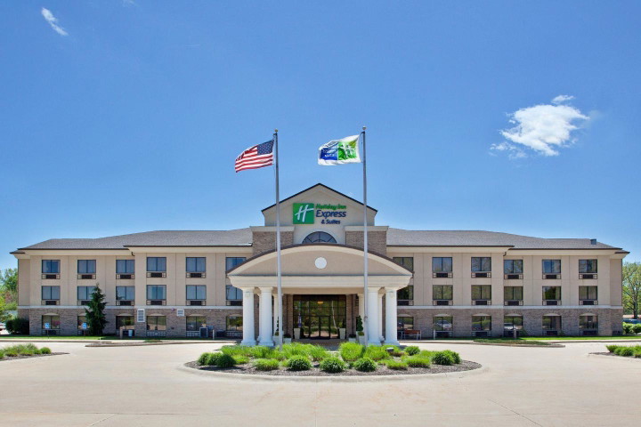 Holiday Inn Express & Suites Wadsworth By Ihg - Medina, OH