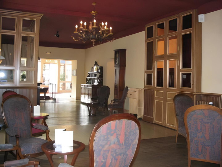 Hotel Au Pavillon Du Frene - Lacaune