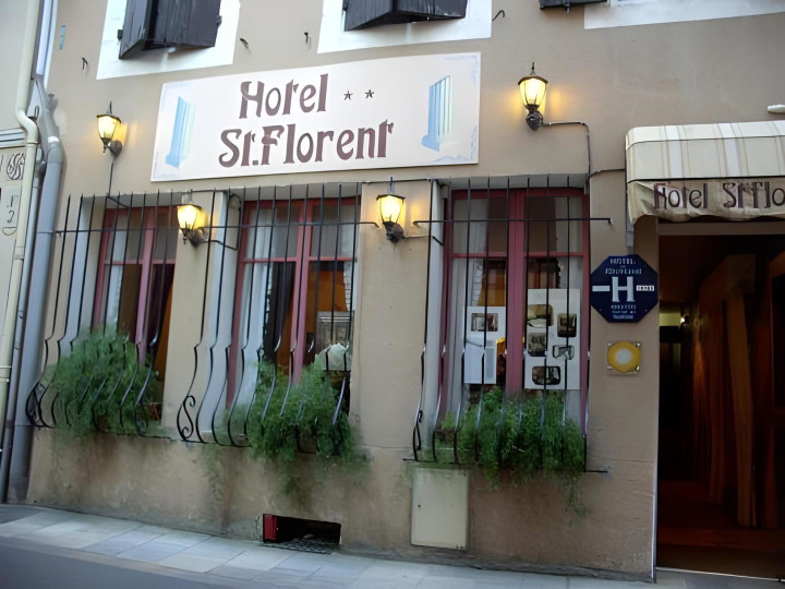 Hotel Saint-florent, A 2 Pas Du Theatre Antique D'orange - オランジュ