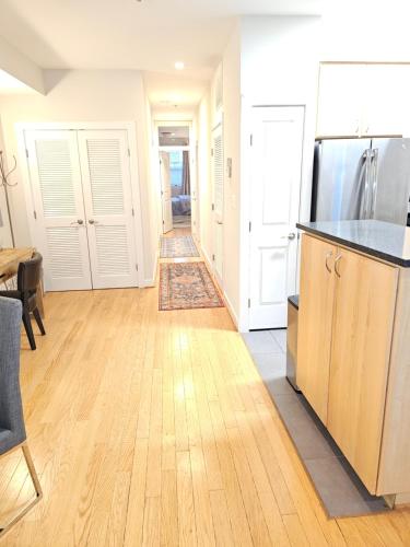 Chic 2 Bedroom Condo At 2121 - Washington, DC