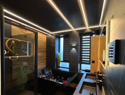 Chambre Business-romantique, Jacuzzi, Billard, Clim - Verviers