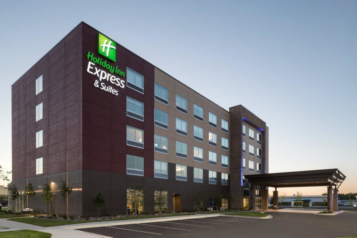 Holiday Inn Express & Suites Duluth North Miller Hill By Ihg - Duluth, MN