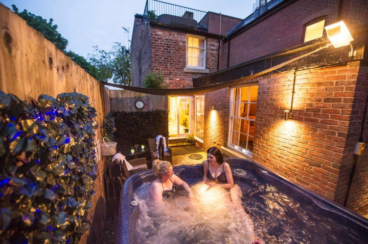 Chester Apartments - Chester