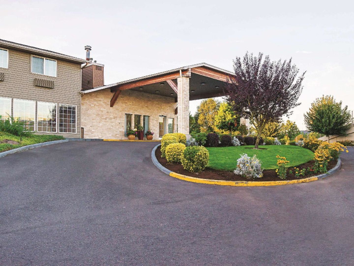 La Quinta Inn & Suites By Wyndham Woodburn - Wilsonville, OR