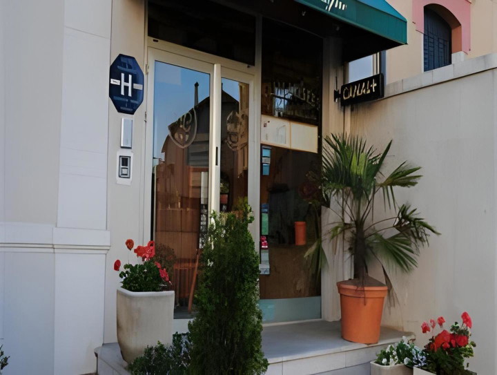 Hotel Maison Lacassagne Lyon - Bron